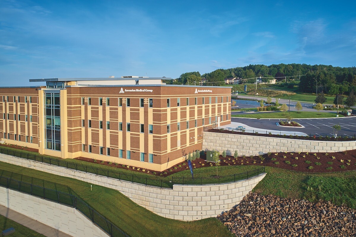 Oversized Rib Rock™ Landscape Block Offers Ultimate Design Flexibility