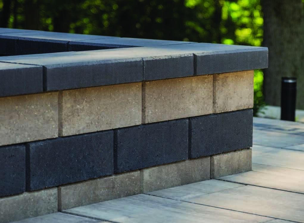 Tribute® Smooth Square Fire Pit Kit