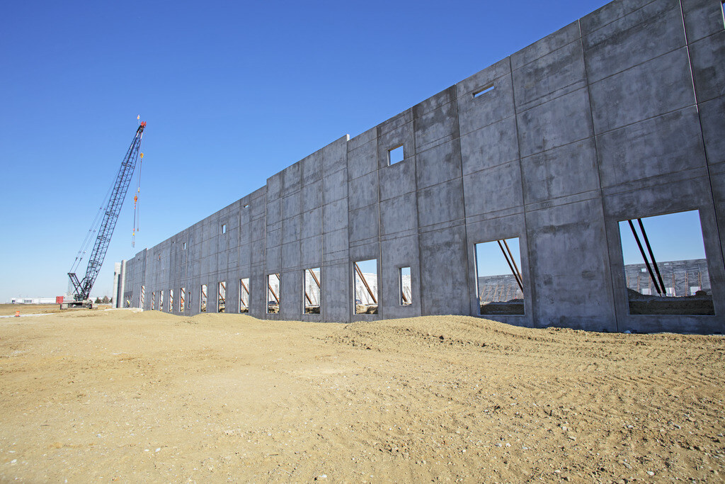 Metro Air Building 9 Expansion